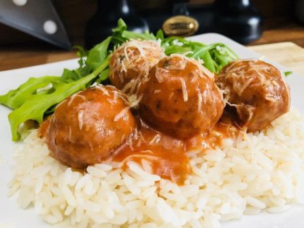 Beef Meatballs in Tomato & Herb Sauce - Nicholsons Butchers T:01282 617557