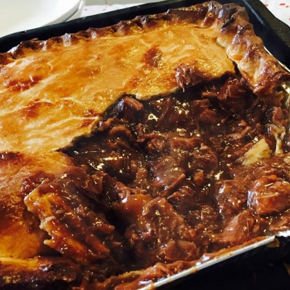 Steak & Onion Tray Pie - Nicholsons Butchers T:01282 617557